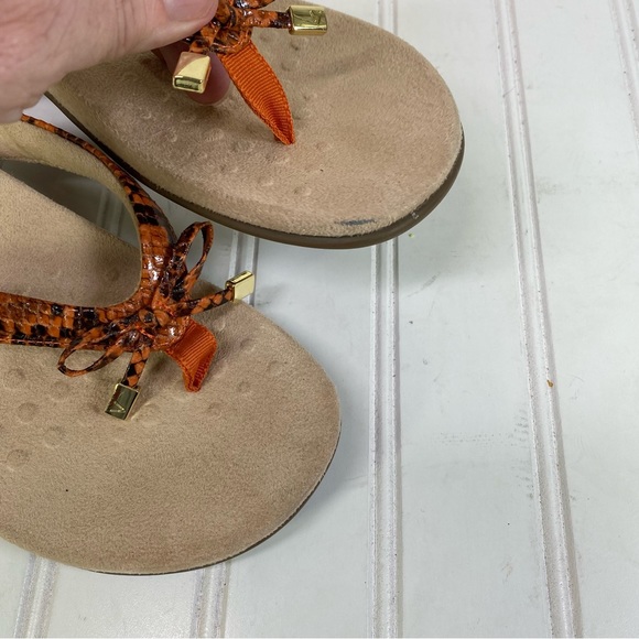 Vionic | Shoes | Vionic Orange Snake Print Thong Sandals | Poshmark
